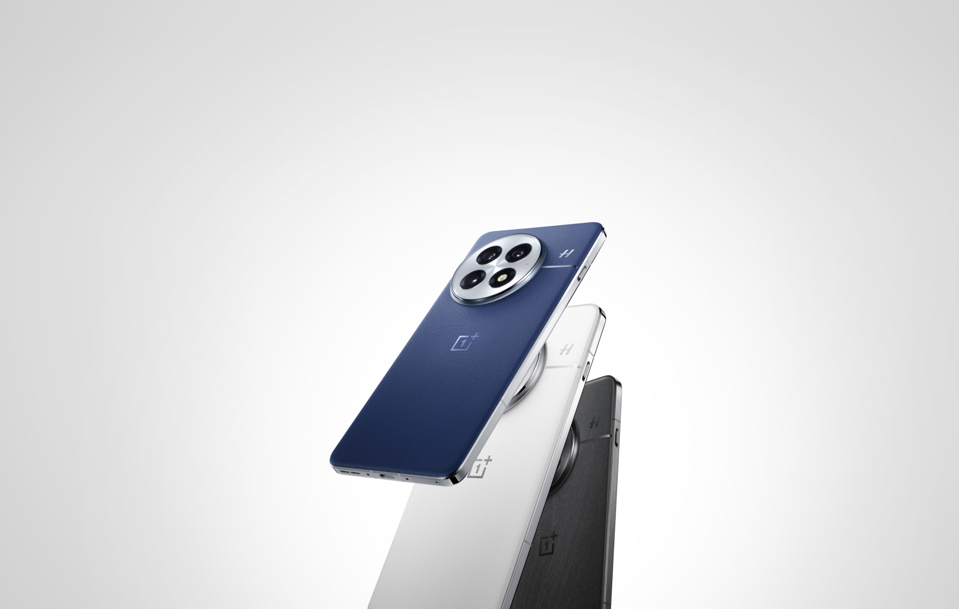 Complimentary Airport Lounge Program OnePlus13