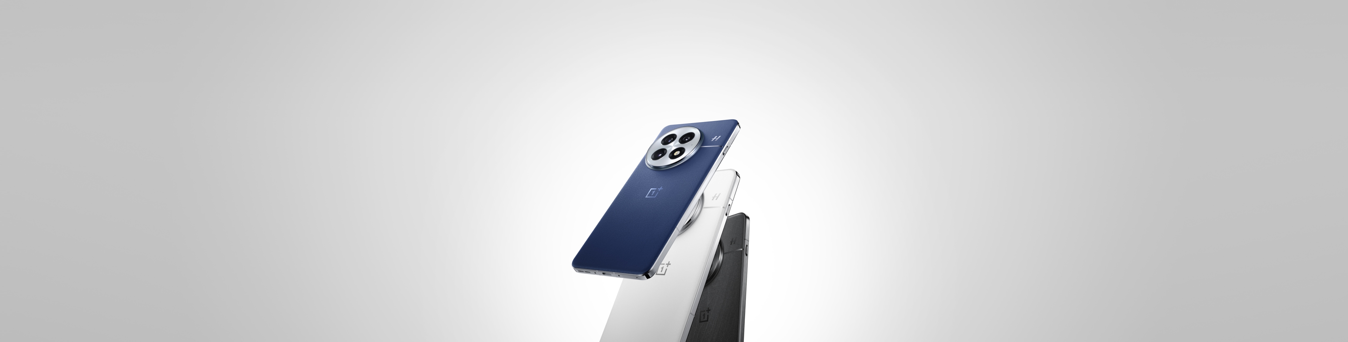 Complimentary Airport Lounge Program OnePlus13